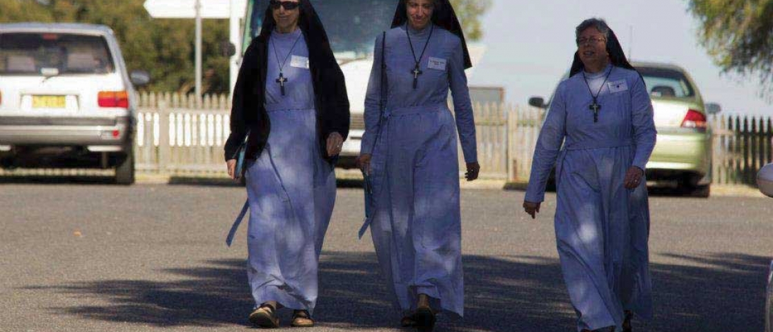 the-alma-sisters | FLI